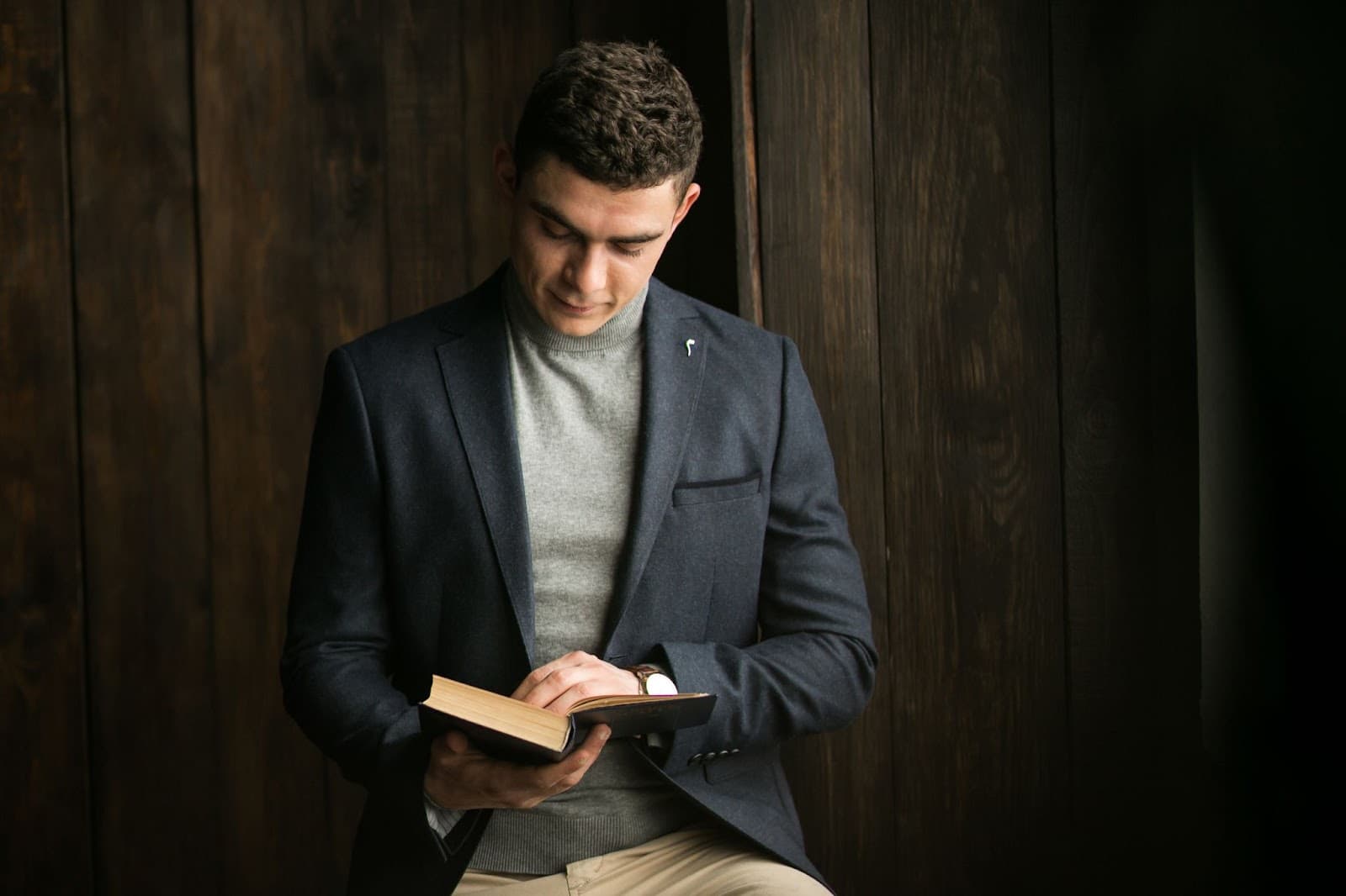 Nervous About Church Dress Code? Here’s a Respectful and Modest Guide